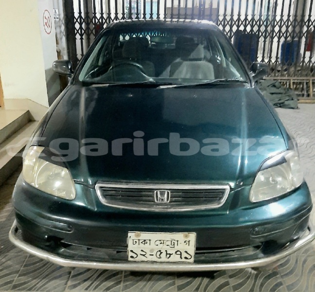কেনা ব্যবহৃত Honda Civic Green গাড়ী মধ্যে ঢাকা মধ্যে Dhaka - Garirbazar