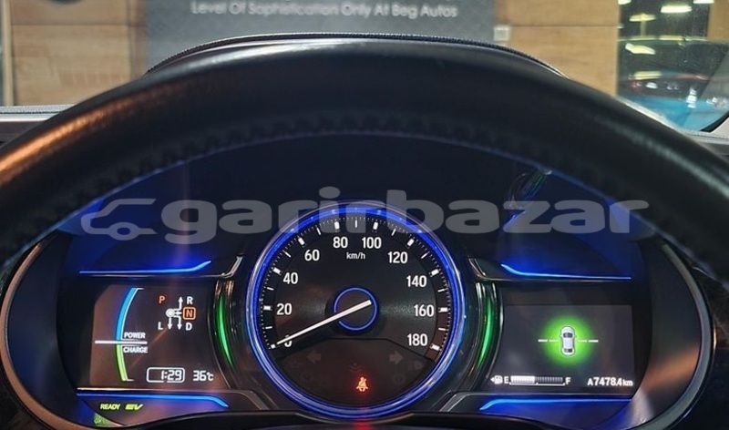 Buy Used 2015 Honda Grace in Dhaka, Dhaka - Garirbazar.com